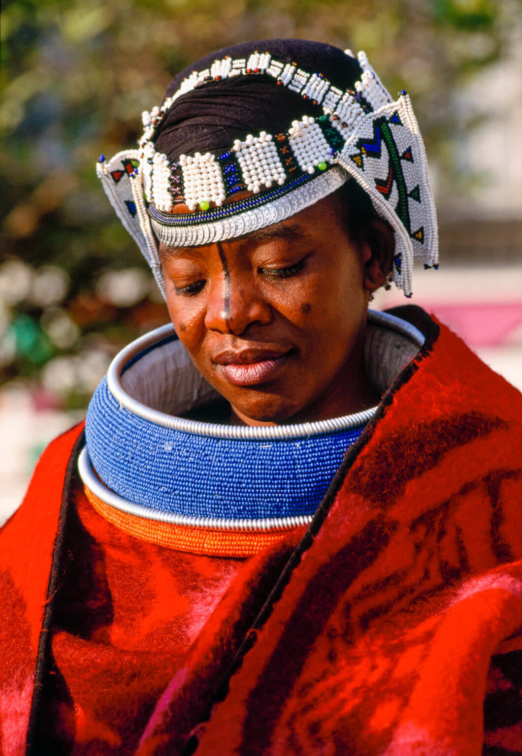 Africa Online Museum » South Africa » Ndebele Nuptials » Photos